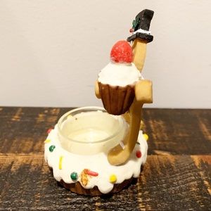 Yankee Candle | Accents | Yankee Candle Gingerbread Tea Light Holder ...
